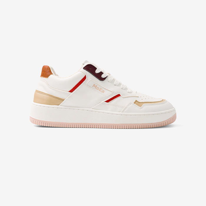 MoEa - Bio-sneakers made from fruits and plants