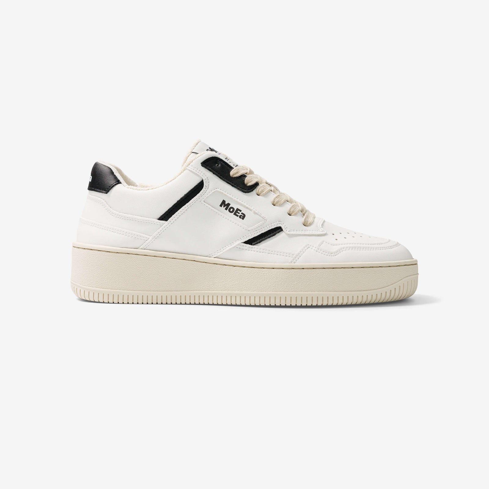 MoEa - Bio-sneakers made from fruits and plants